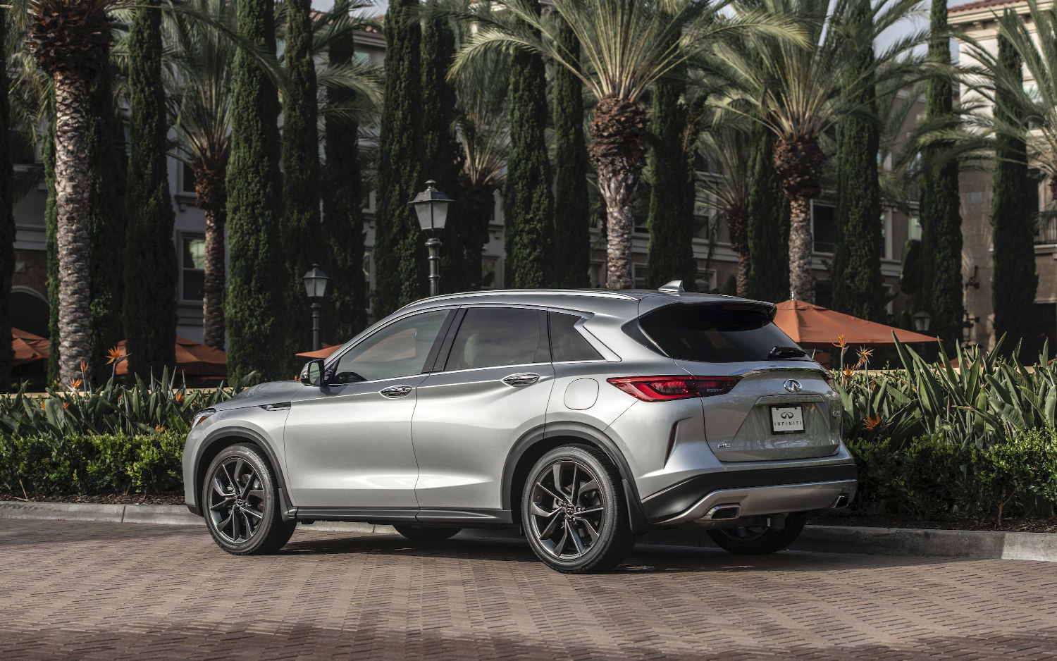 Infiniti QX50 LUXE 2021 | SUV Drive